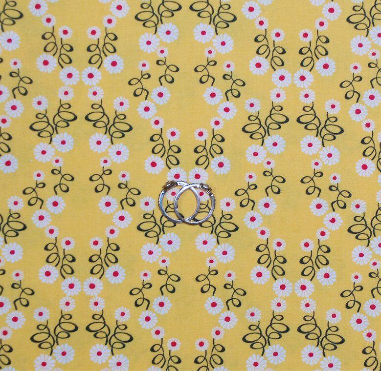Cotton Fabric BTY Yellow White Daisy Small Flower Garden Gypsy BOHO ...